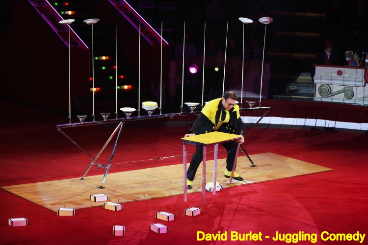 02 Plate spinning act Photos Plate Spinning Act Pictures Plate Spinner